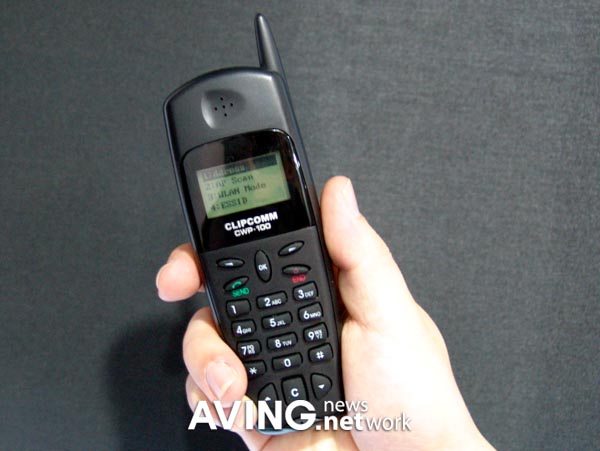 Clipcomm ‘CWP-100’ equipped with its own VoIP solution