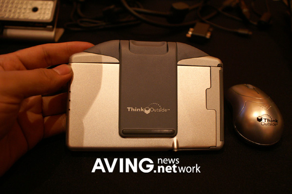 OQO ultra personal computer O1+
