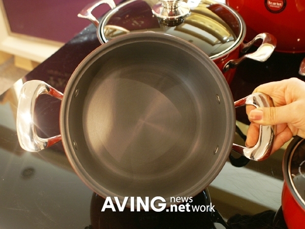 HANKOOK CHINAWARE expects to launch cooking pot 'Scarlet' in April