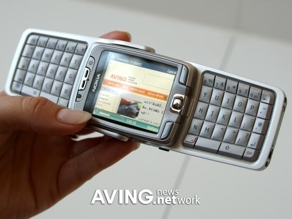 NOKIA business phone E70 with QWERTY keyboard and color display