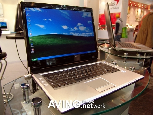 CLEVO presented 15.4inch wide notebook 'M660N' at CeBIT2006