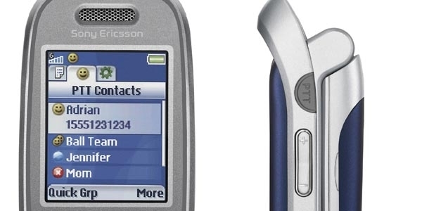 Sony Ericsson Brings Chic, Affordable Z525 Clamshell to the US Market