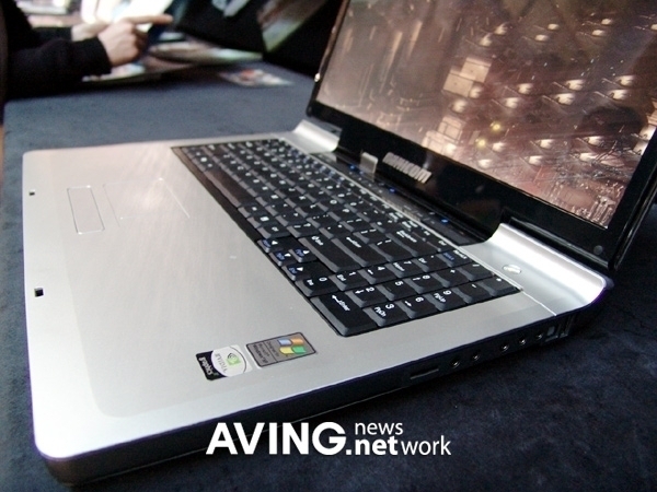 Take a look at Austrian notebook 1-Gericom 'Hollywood XXL SLI'