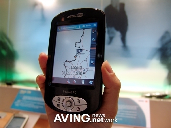 MiTAC displayed a pocket pc 'Oscar 260' with Wi-Fi and Bluetooth ...