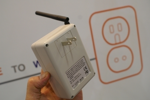 GigaFast presents its new wireless router with built-in plug