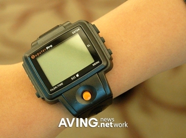 Another SEIKO wrist watch with computer with electronic scheduler