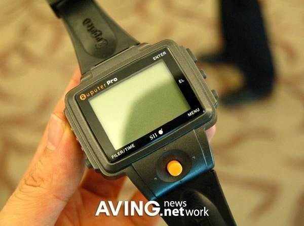 Another SEIKO wrist watch with computer with electronic scheduler