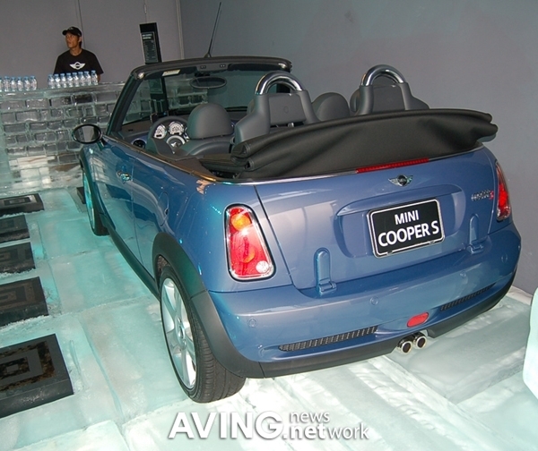 Cool blue MINI Cooper S Convertible