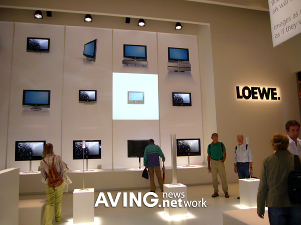 Loewe, LCD television sets that can be configured individually
