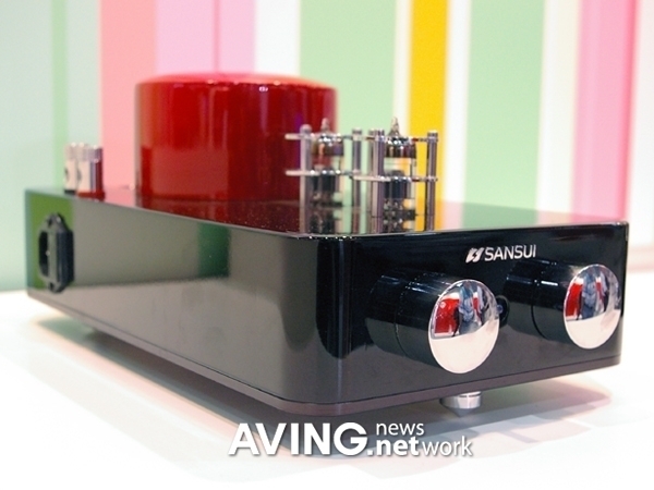 Cute integrated tube amplifier