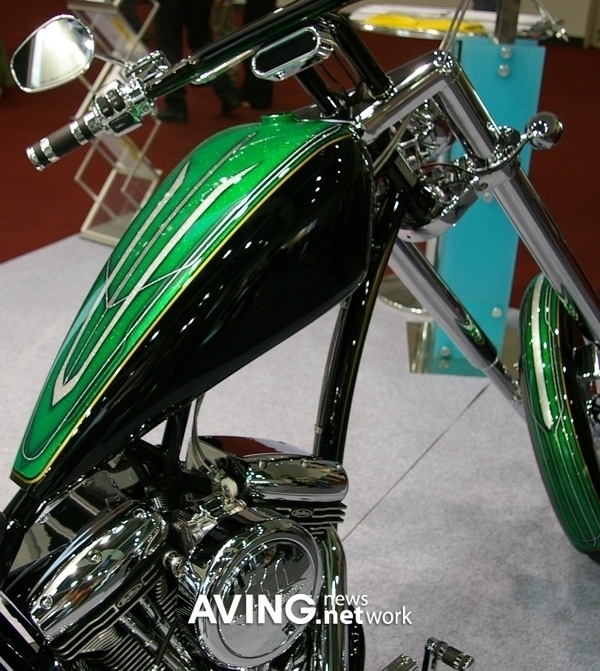 Moon Chopper's Custom Bike (1)