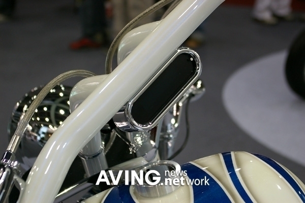 Moon Chopper's Custom Bike (3)