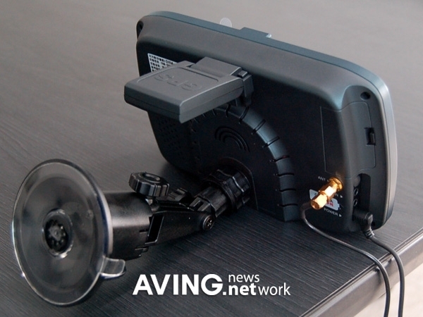 7-inch DMB navigation with PIP feature