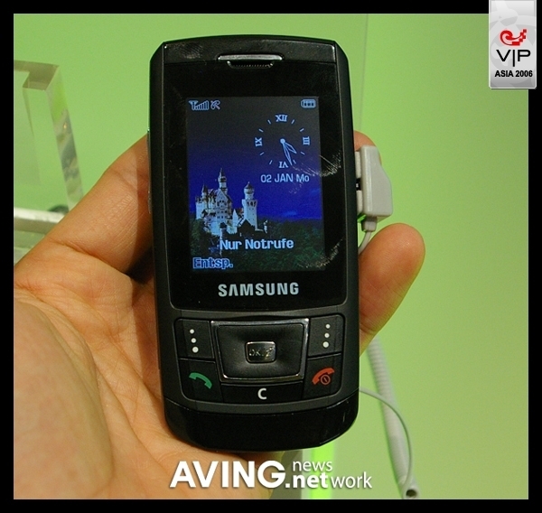 Samsung to present 'SGH-D900', ultra edition 12.9 with ‘uGo’ interface