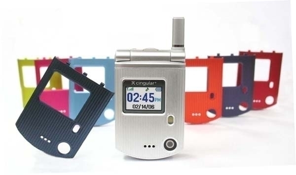 The Pantech C3, with changeable color faceplates