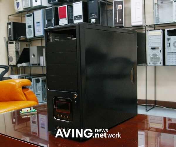 Bestech CNC to present 'Turbo pc case' equipped with a color LCD screen ...