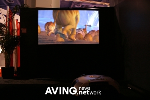 Optoma to unveil ‘DV11’ portable all-in-one home entertainment projector