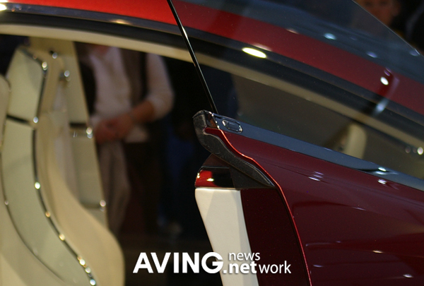 [ConCeptCar] Ford to unveil 'the Lincoln MKR’ concept car