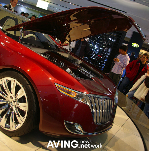 [ConCeptCar] Ford to unveil 'the Lincoln MKR’ concept car