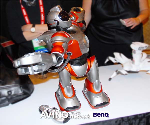 WowWee to present 'MS Media' robot to deliver multi-media service