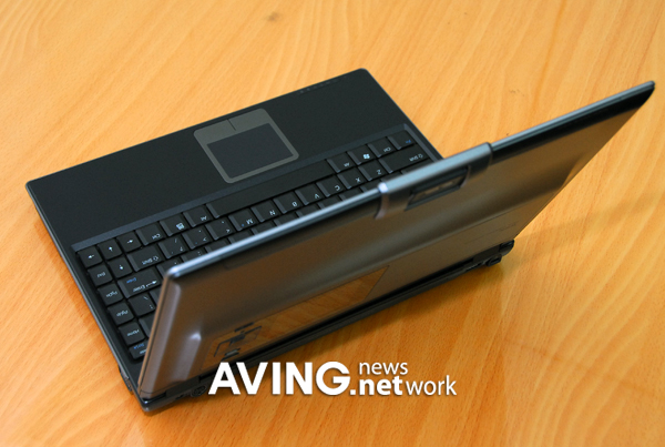 Asus 12-inch notebook 'W5Fe’ supporting SideShow with external display ...