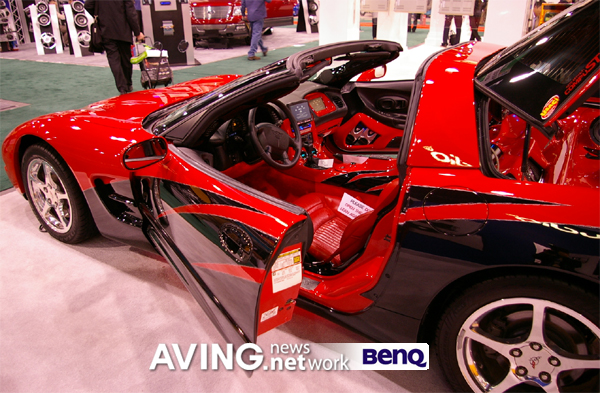 [CES 2007 Tuning Car Series] Red-color tuning Corvette convertible