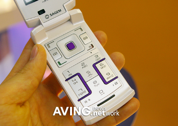 [3GSM-SAGEM] SAGEM handset series (2) - my800C