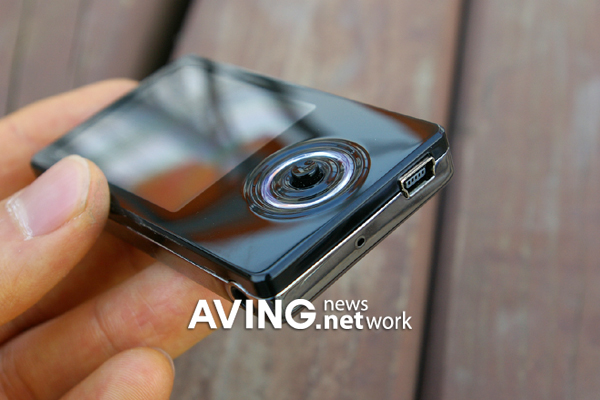 Chunbo Electronics to present its 2-inch mp3 player with video playback
