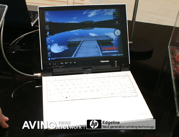 Toshiba to unveil its tablet pc 'portege R400’