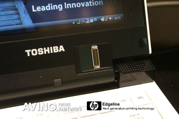 Toshiba to unveil its tablet pc 'portege R400’