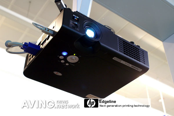 Kindermann's projector ‘KX 2900’ supporting interactive presentation ...