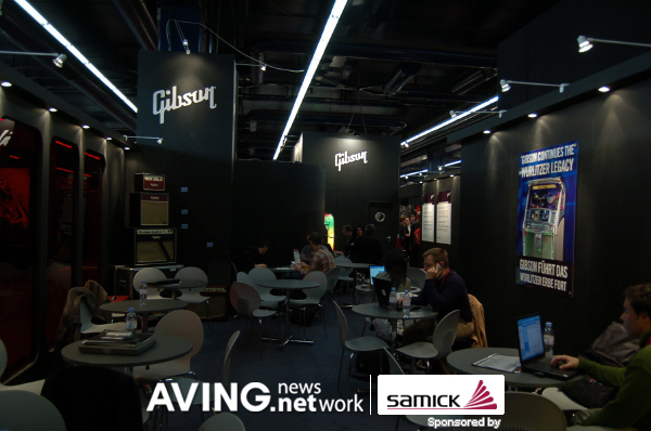 [Musikmesse 2007 Visual Focus] Gibson booth tour (2)