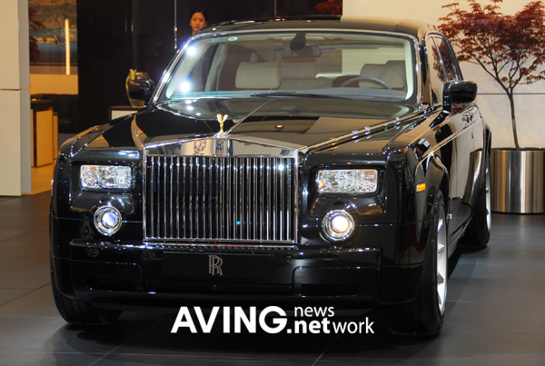Rolls Royce to present its bulletproof car ‘Phantom’