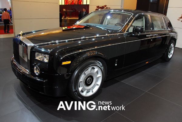 Rolls Royce to present its bulletproof car ‘Phantom’