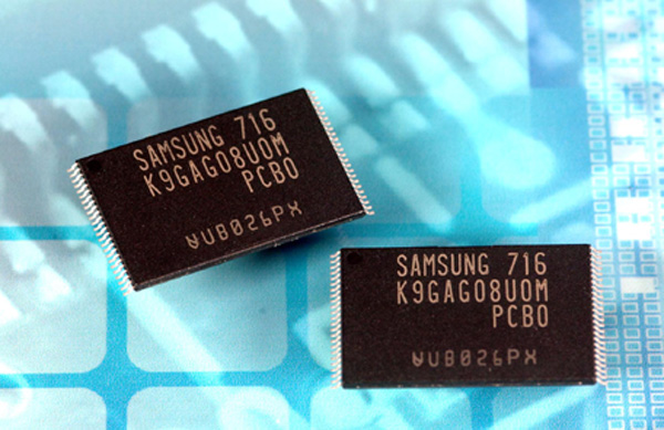 Samsung first to mass produce 16Gb NAND flash