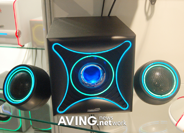 Dong Rong to present its colorful speakers