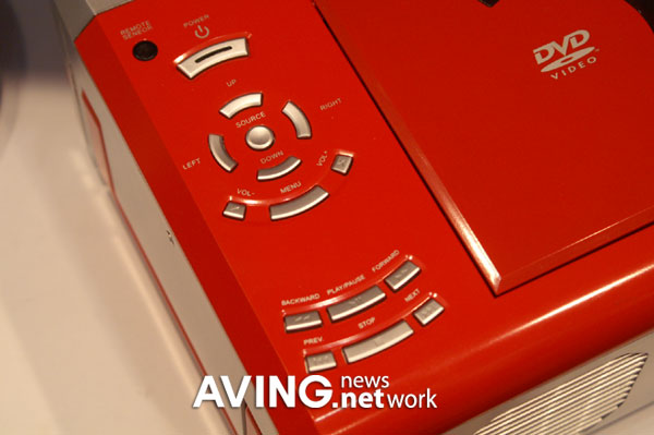 Red color all-in-one DVD projector ‘DY-PJ001H’