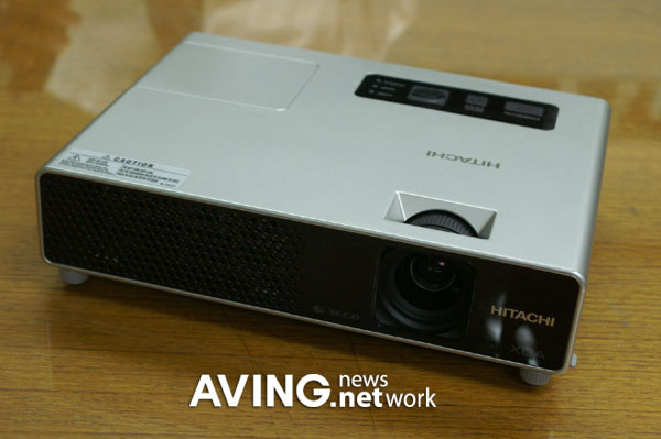 LCD projectors for SOHO with moderate price