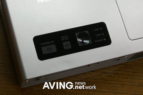 LCD projectors for SOHO with moderate price