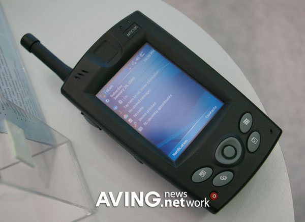 Motorola to present 3.5-inch industrial PDA adopting Tetra modem