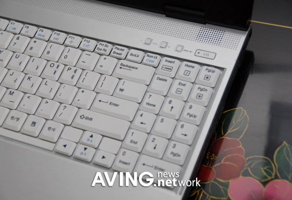 LG to release its laptop 'XNOTE-R500' adopting Santa Rosa platform