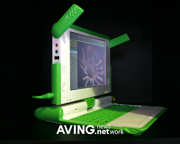 CMO to present 7.5-inch education laptop for OLPC project