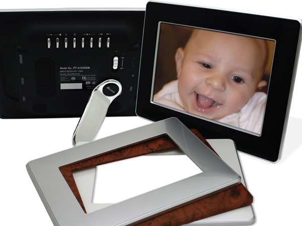 10.2-inch photo frame featuring easy-to-change faceplates