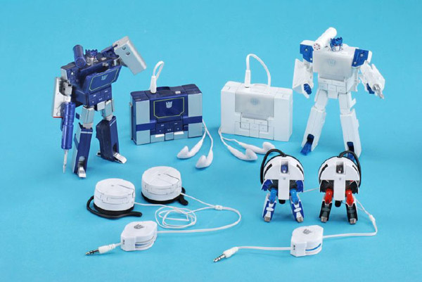 Takara ‘Transformer' mp3 player transforms into toy robot