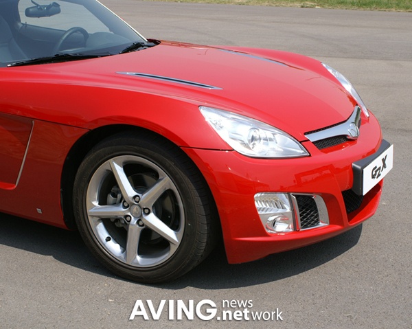 GM to launch 'G2X Roadster' - Detailed Image