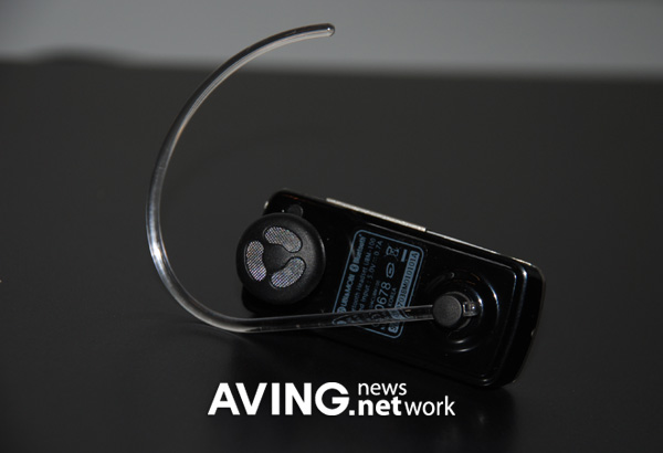 UBI&MOBI's compact Bluetooth mono headset ‘UBM-100’