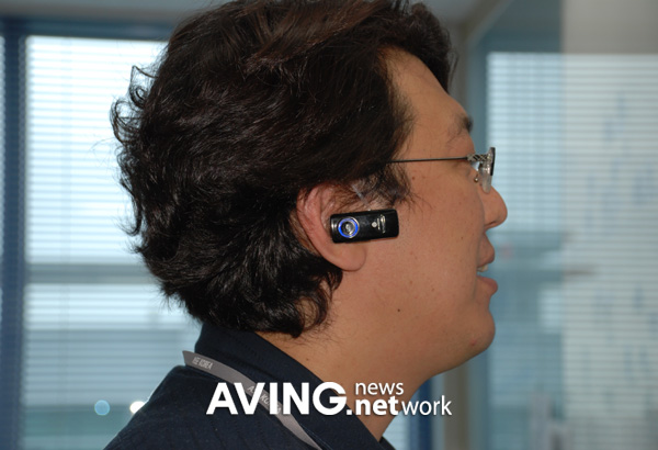 UBI&MOBI's compact Bluetooth mono headset ‘UBM-100’