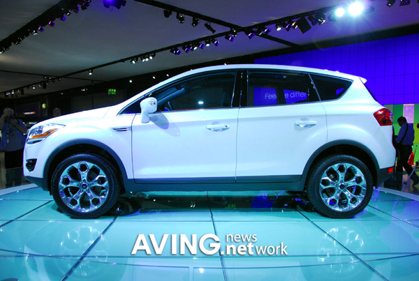 Ford to present its crossover concept car 'KUGA'