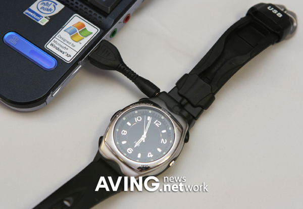 All-in-one multimedia wrist watch featuring mp3 and voice recorder