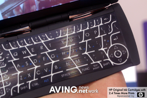 DataWind portable multimedia device 'PocketSurfer2'